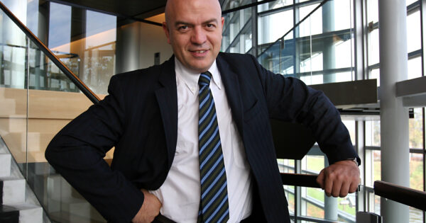 Marco Rizzo, Partito Comunista: "Commissari Ue cantano un'idea e sono ...