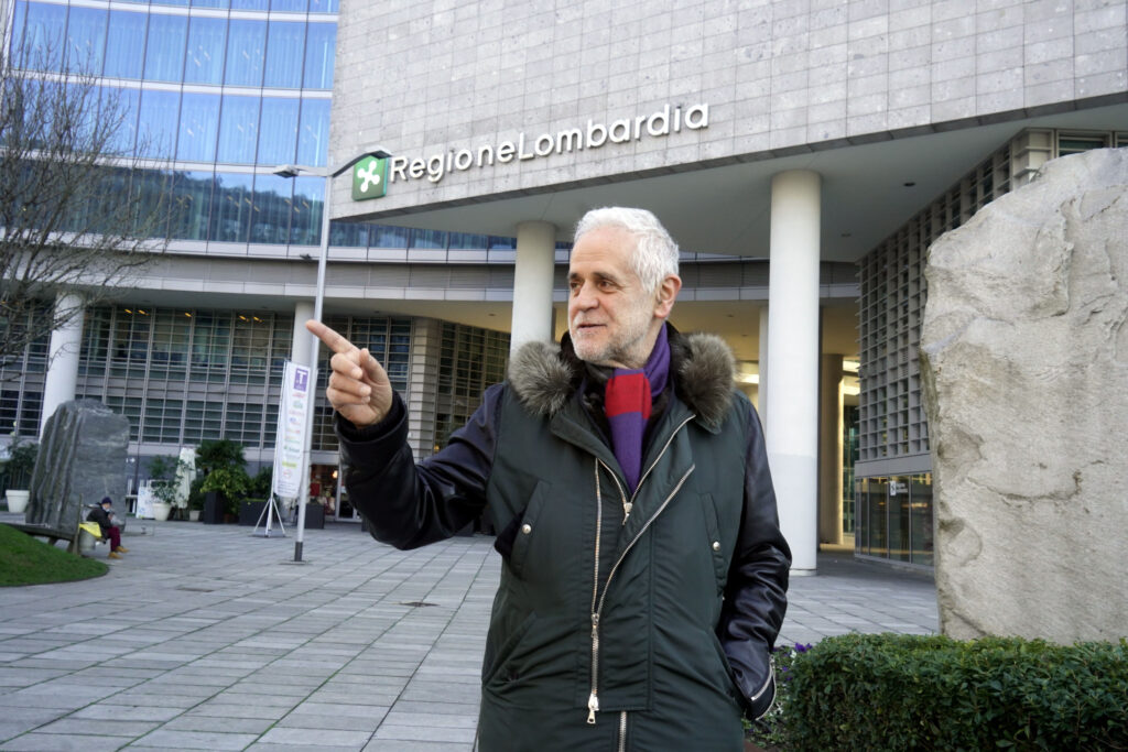 Una storia popolare, la biografia di Formigoni che nessuno vuole ...