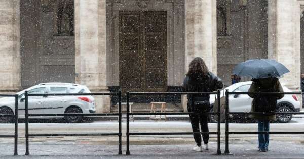 Arriva il ciclone Thor, Italia in pieno inverno con vento, pioggia e neve: pericolo nubifragi