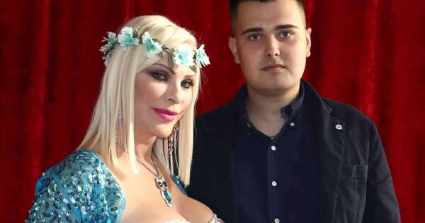 Ludwig Maximillian Koons, figlio di Ilona Staller (Cicciolina) e dell ...