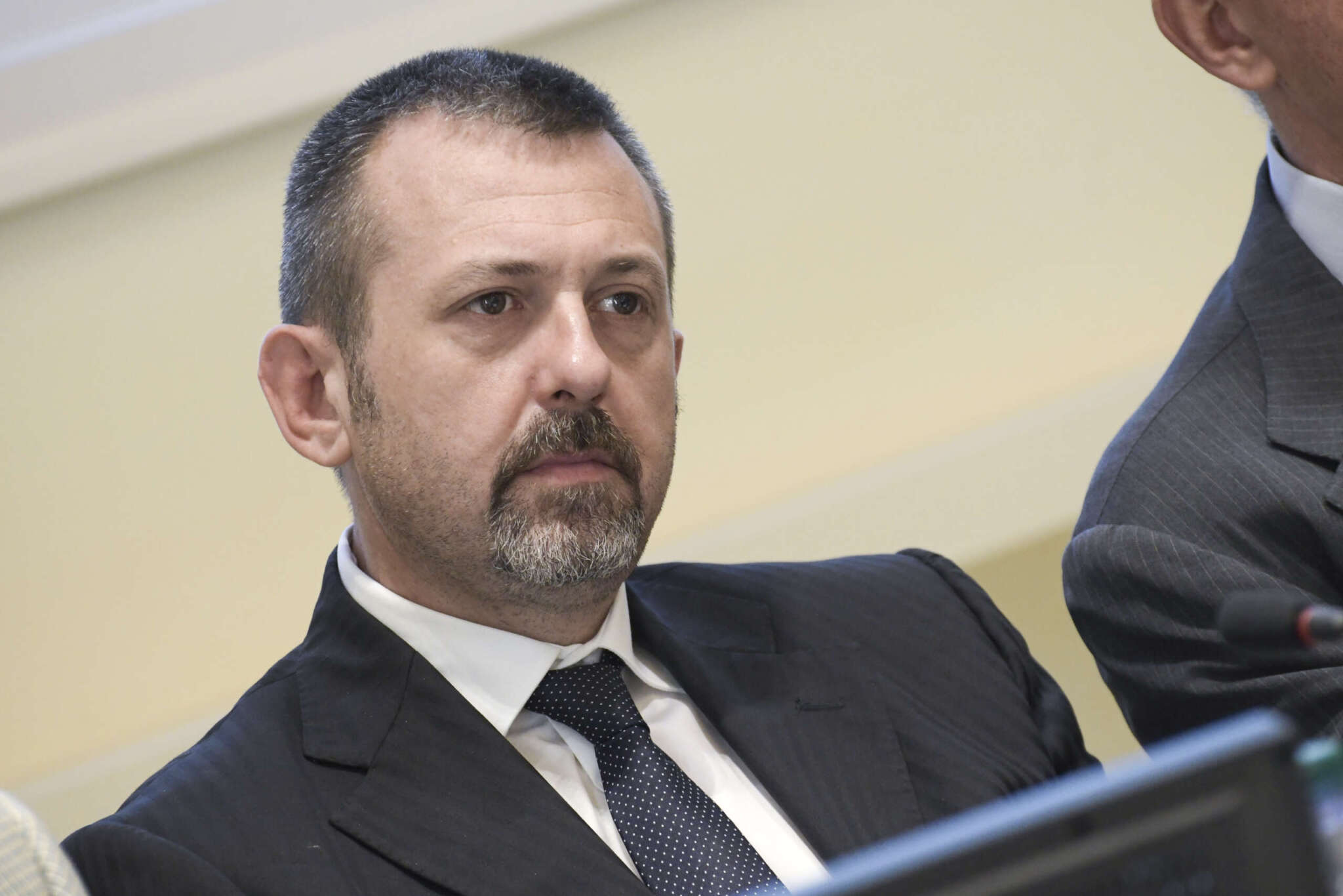 Delmastro deve dimettersi. Bisogna agire con disciplina e onore e lui ...