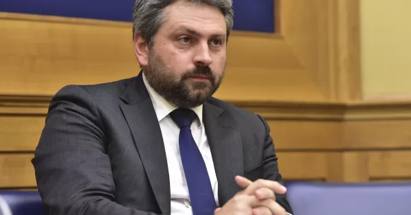 Le due vite di Massimo Artini, da deputato grillino a lobbista nel ...